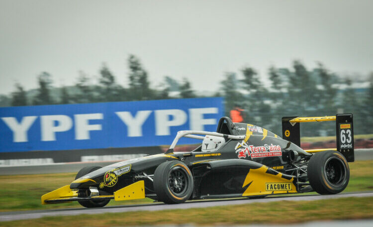 [Chilenos en el exterior] Giovanni Ramírez, el joven piloto que ...